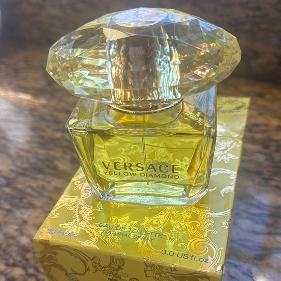 Versace | Other | Versace Yellow Diamond Fragrance Box 3 Fl Oz 90ml ...
